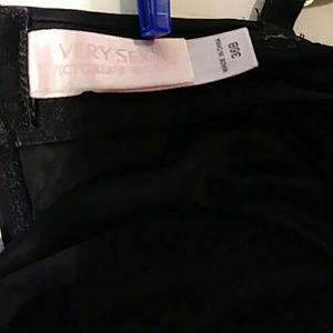 Victoria's Secret | Intimates & Sleepwear | Vs Very Sexy 36b Black Top ...